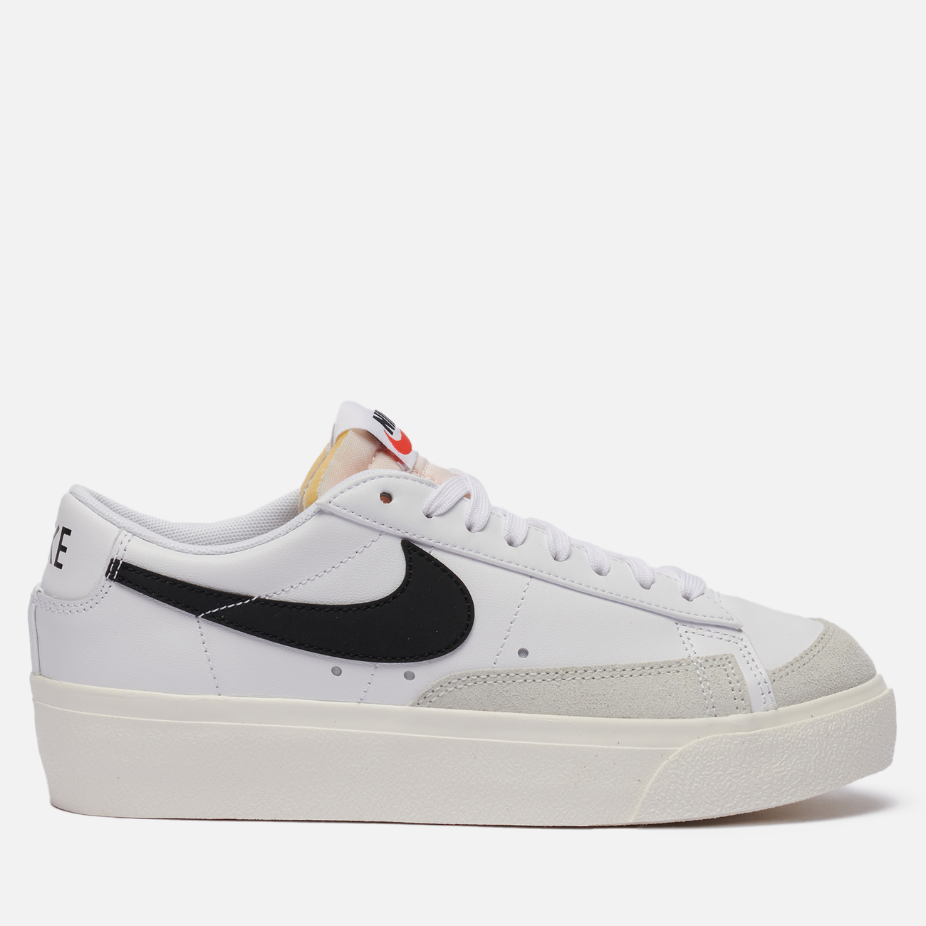 Женские кроссовки Nike Blazer Low Platform DJ0292-101