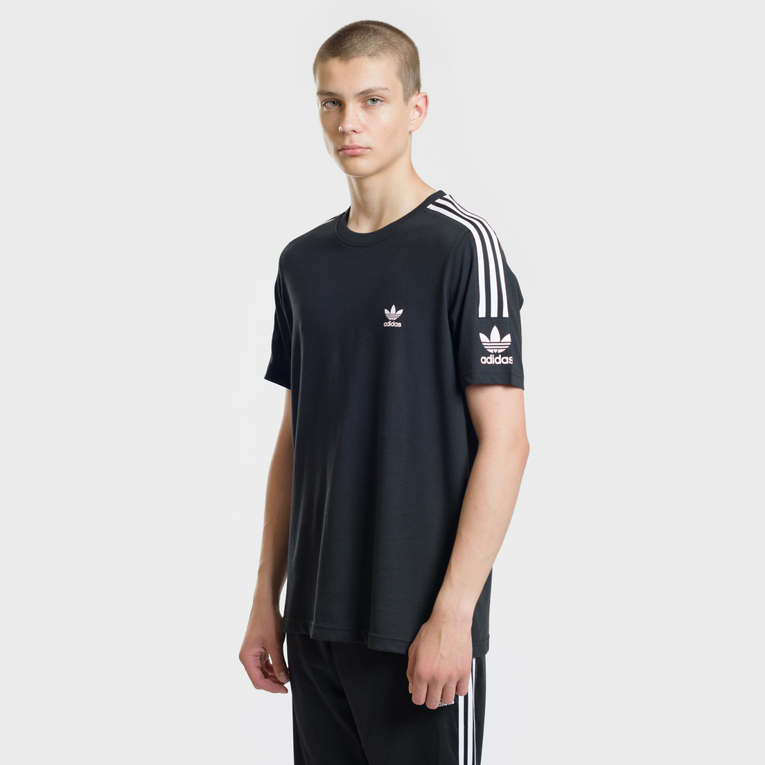Мужская футболка adidas Originals Lock Up Logo, ED6116
